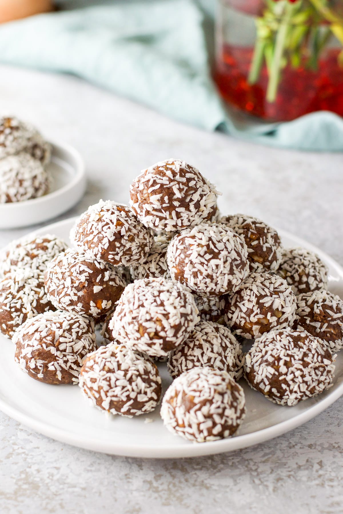 Booze Balls | Amazing Amaretto Balls | Dishes Delish